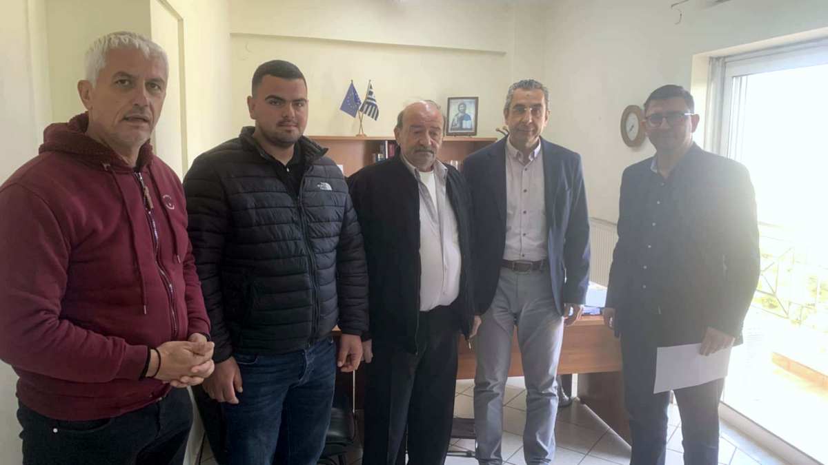 Παράσταση στα γραφεία της διεύθυνσης Κτηνιατρικής, για το πρόβλημα με ...