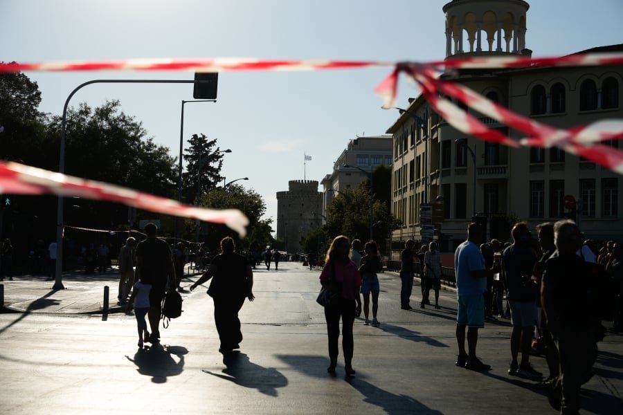 Τα «ψιλά γράμματα» στα μέτρα της ΔΕΘ - Τα κενά, οι ξεχασμένοι και η ...